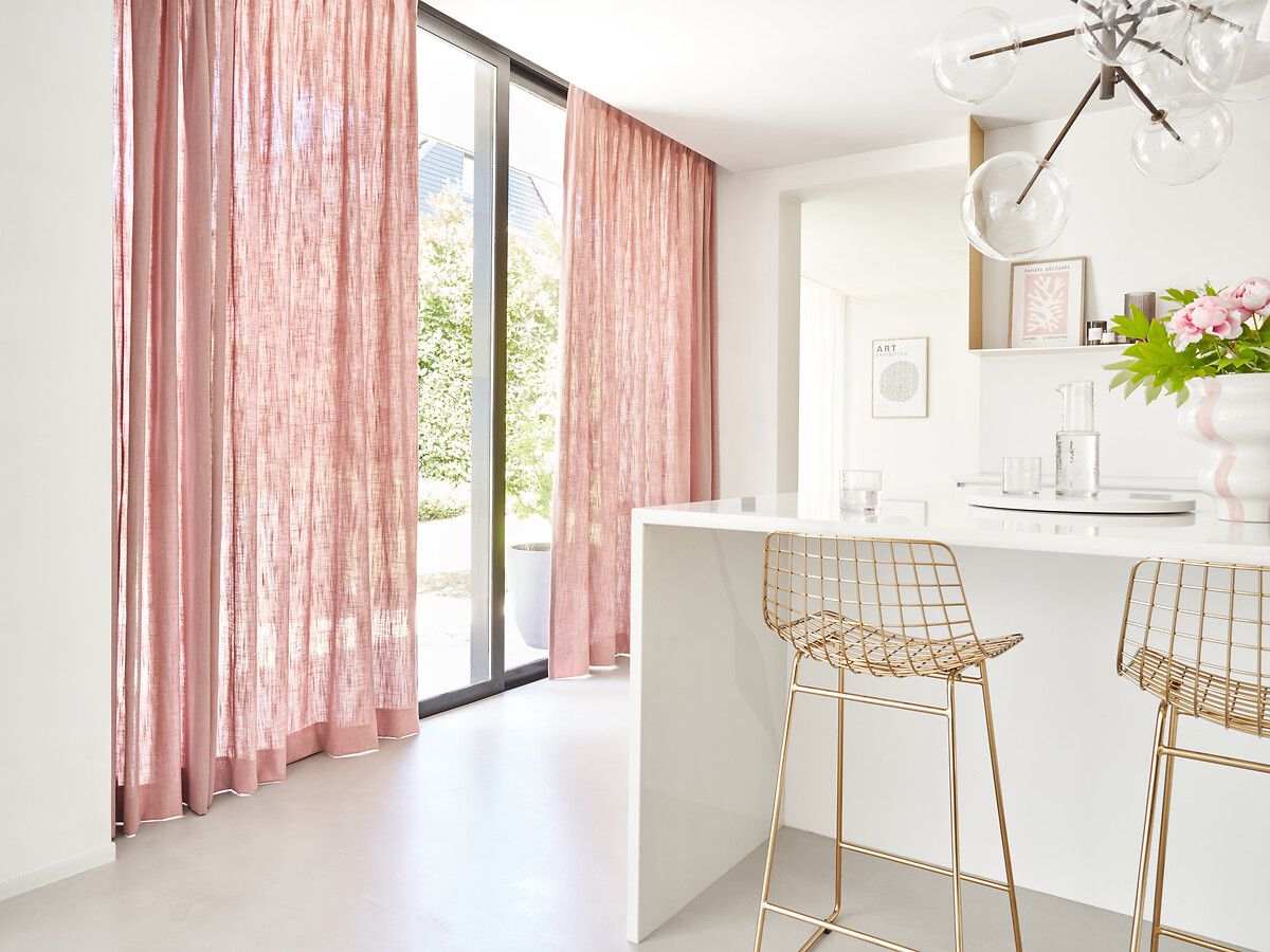 5 tendances rideau 2024 - Tendance rideaux salon, cuisine, salle à manger